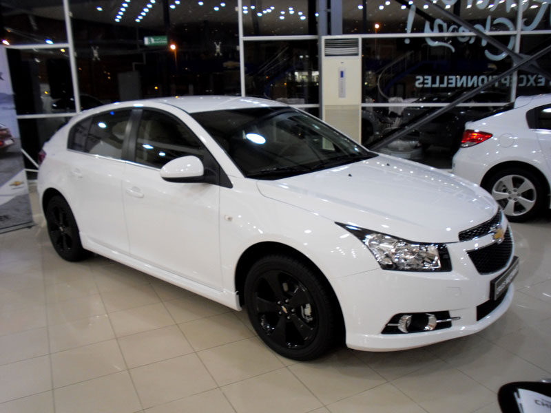 Diamal lance la CRUZE 5 portes ( 1.720.000 DA-ttc) | DZautos : Magazine ...