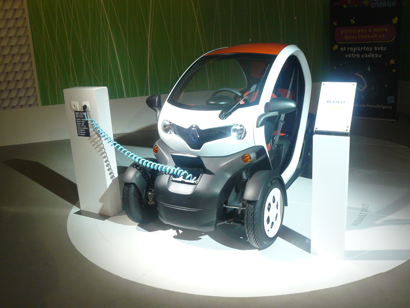 Salon d\'Alger: Renault Twingo, Captur et Twizy sur le stand | DZautos ...